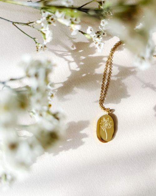 Custom & Trendy Handmade Jewelry – Hanging Gem